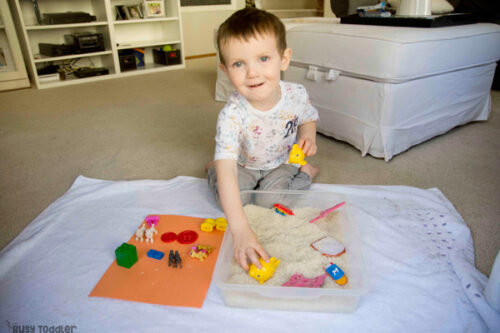 Matching Pairs: An Easy Sensory Activity - Busy Toddler