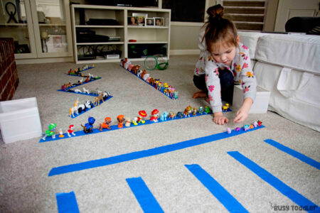 Animal Line-Up: A Quick and Easy Activity from Busy Toddler