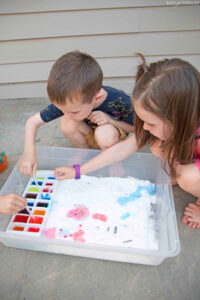 Outdoor Science Bin for Kids (Summer Activity) - Busy Toddler