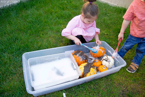 Pumpkin Washing Station - Easy Fall Toddler Activity - Busy Toddler