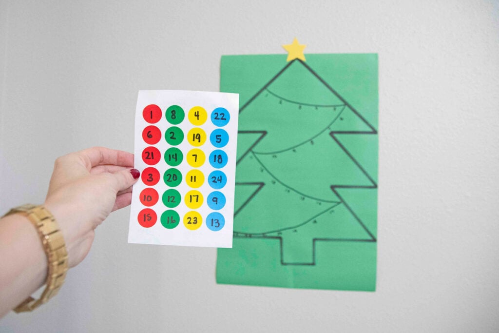 Christmas Math Activity - Busy Toddler