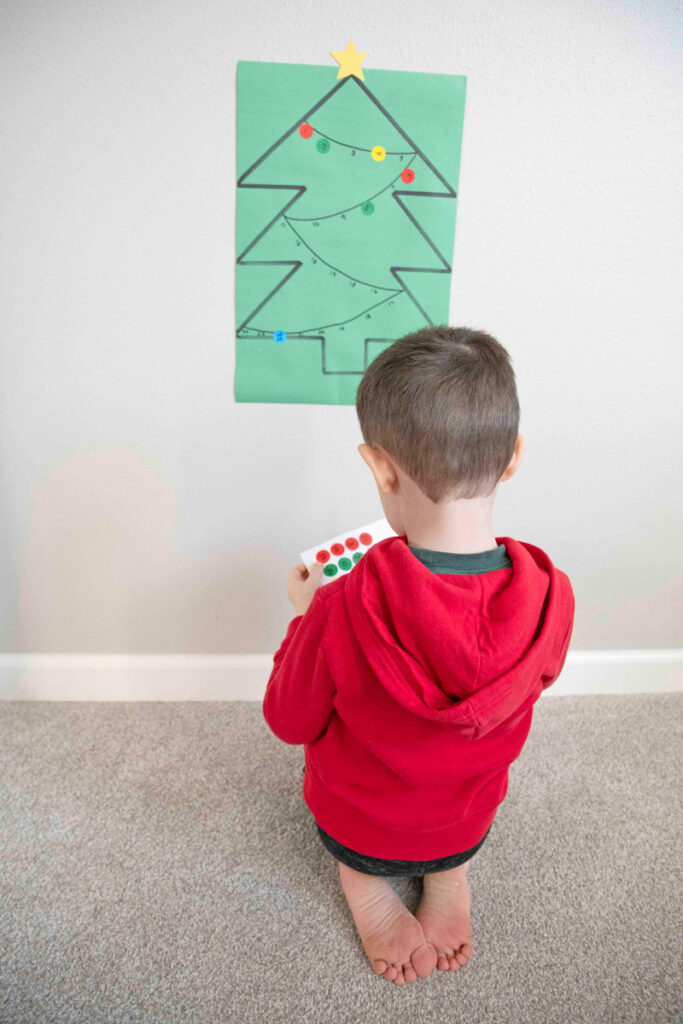 Christmas Math Activity - Busy Toddler