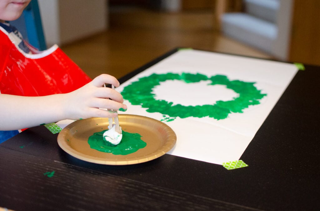 Easy Christmas Wreath Craft - Busy Toddler