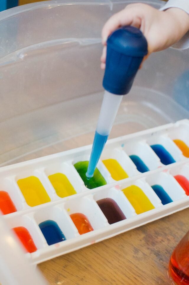 Fine Motor Water Activity - Busy Toddler