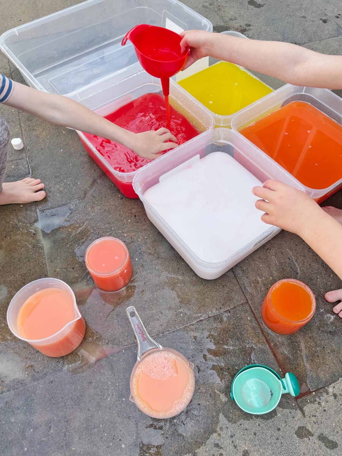 Outdoor Colored Water Station - Busy Toddler