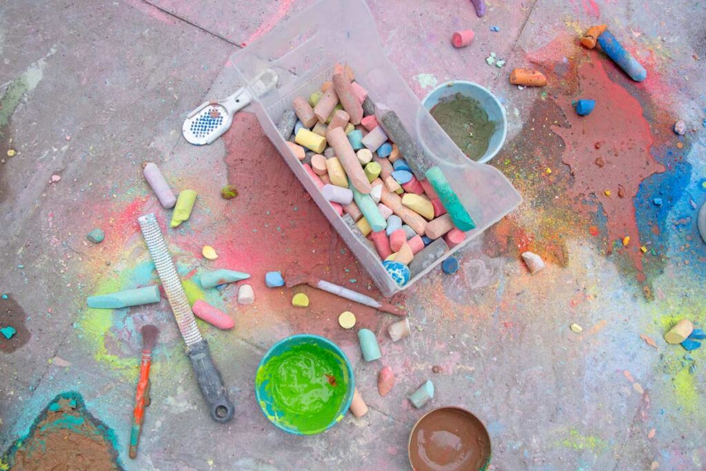 Chalk Paint Outdoor Art - Busy Toddler