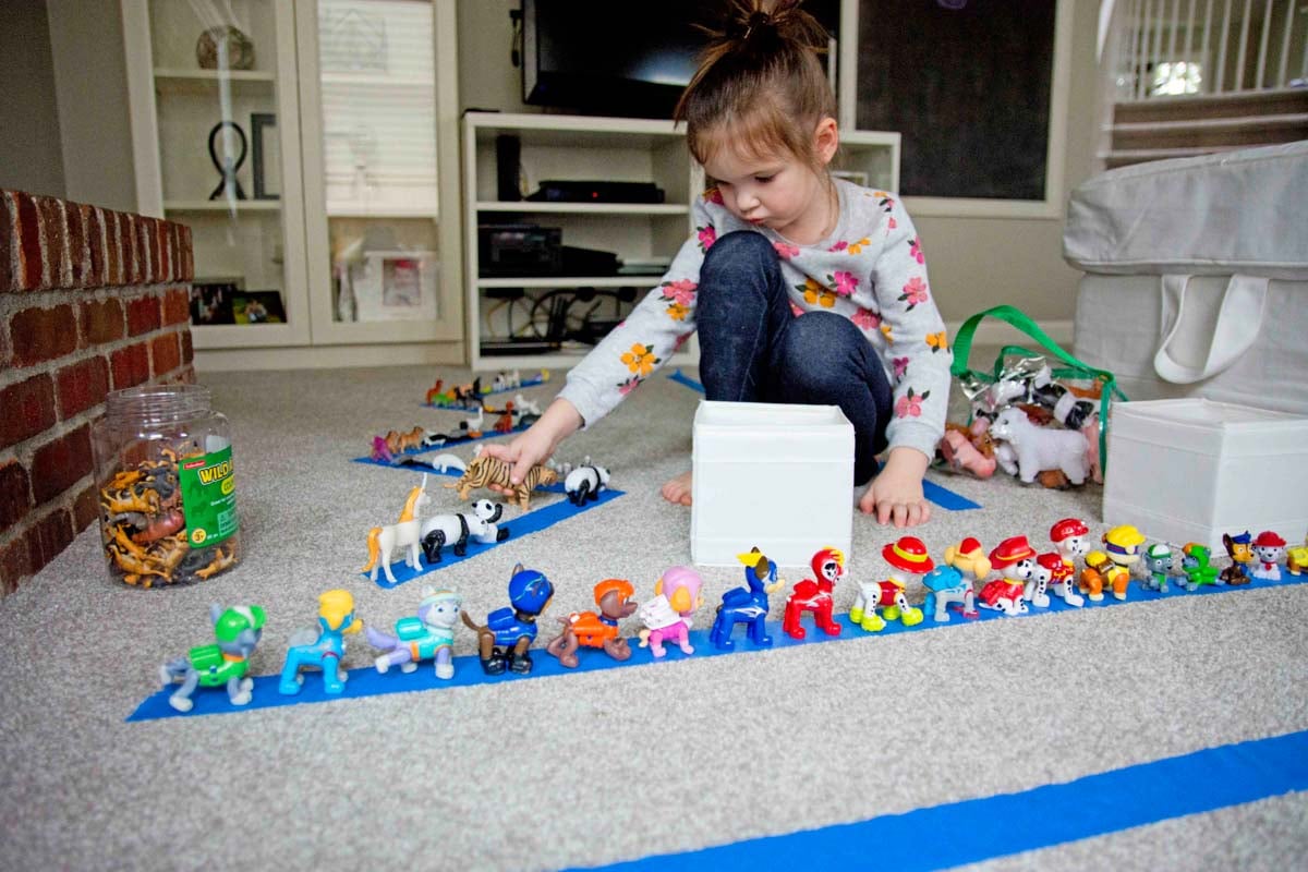 Animal Line-up Activity - Busy Toddler