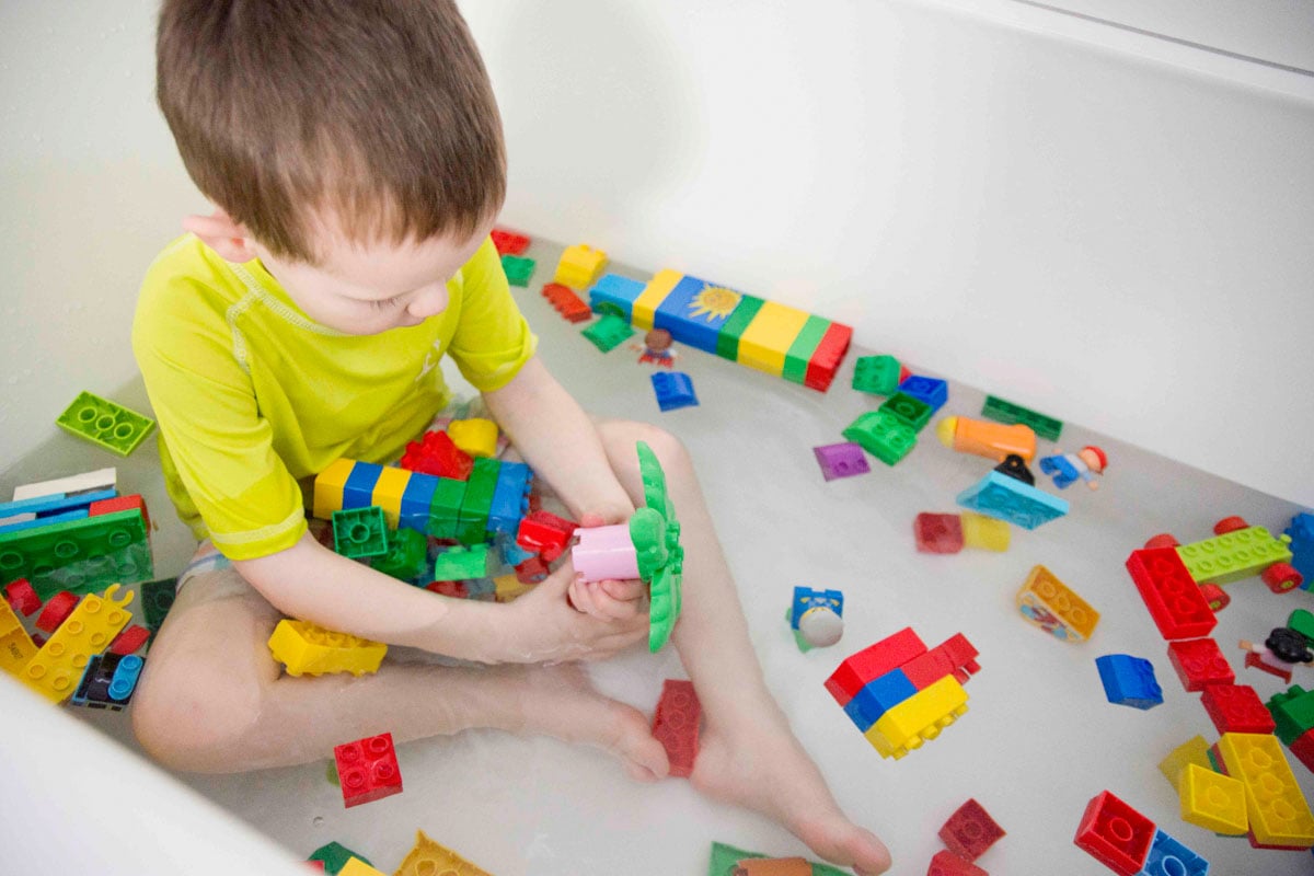 LEGO Bath Activity - Busy Toddler