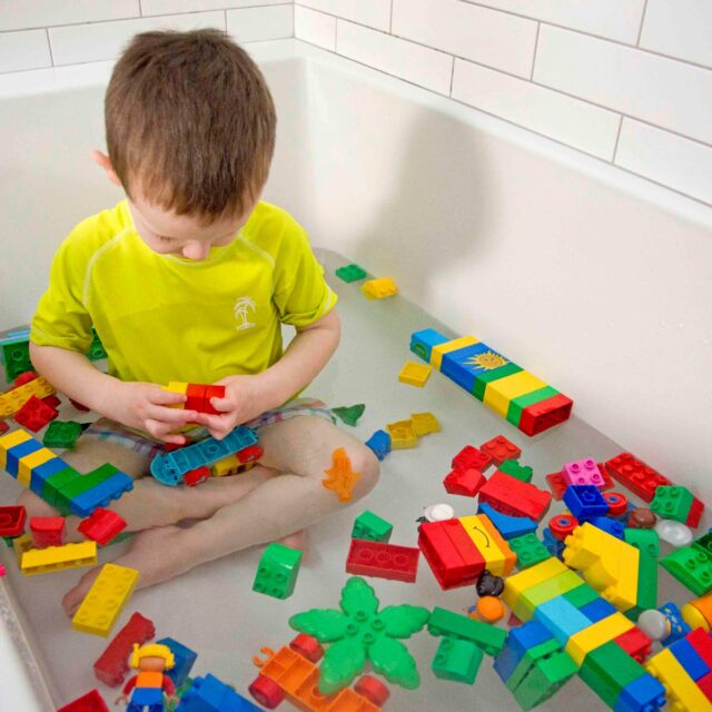 LEGO Bath Activity - Busy Toddler